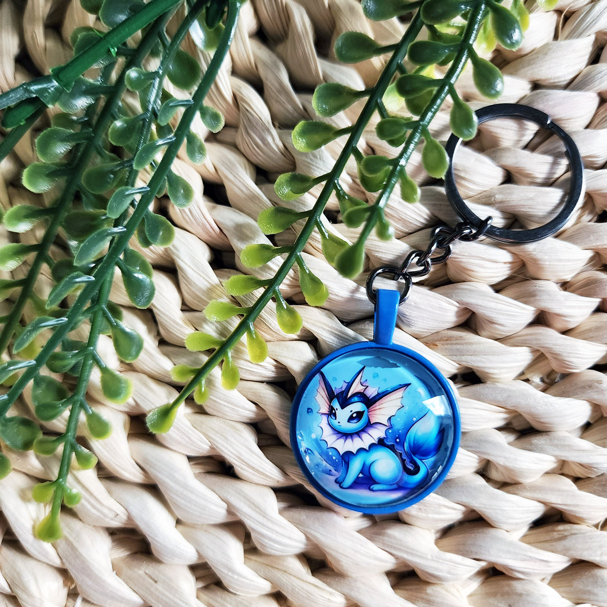 Keychain with blue creature design – Petite Pelure